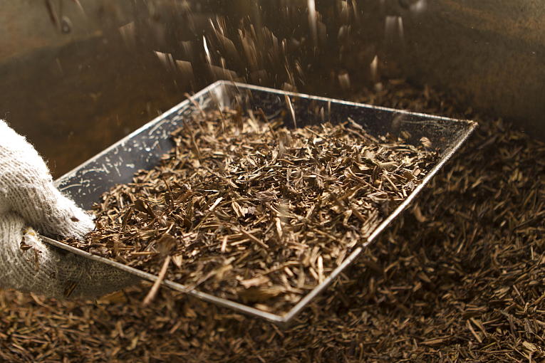 This Month's Tea - Houjicha - JAPANESE GREEN TEA | HIBIKI-AN